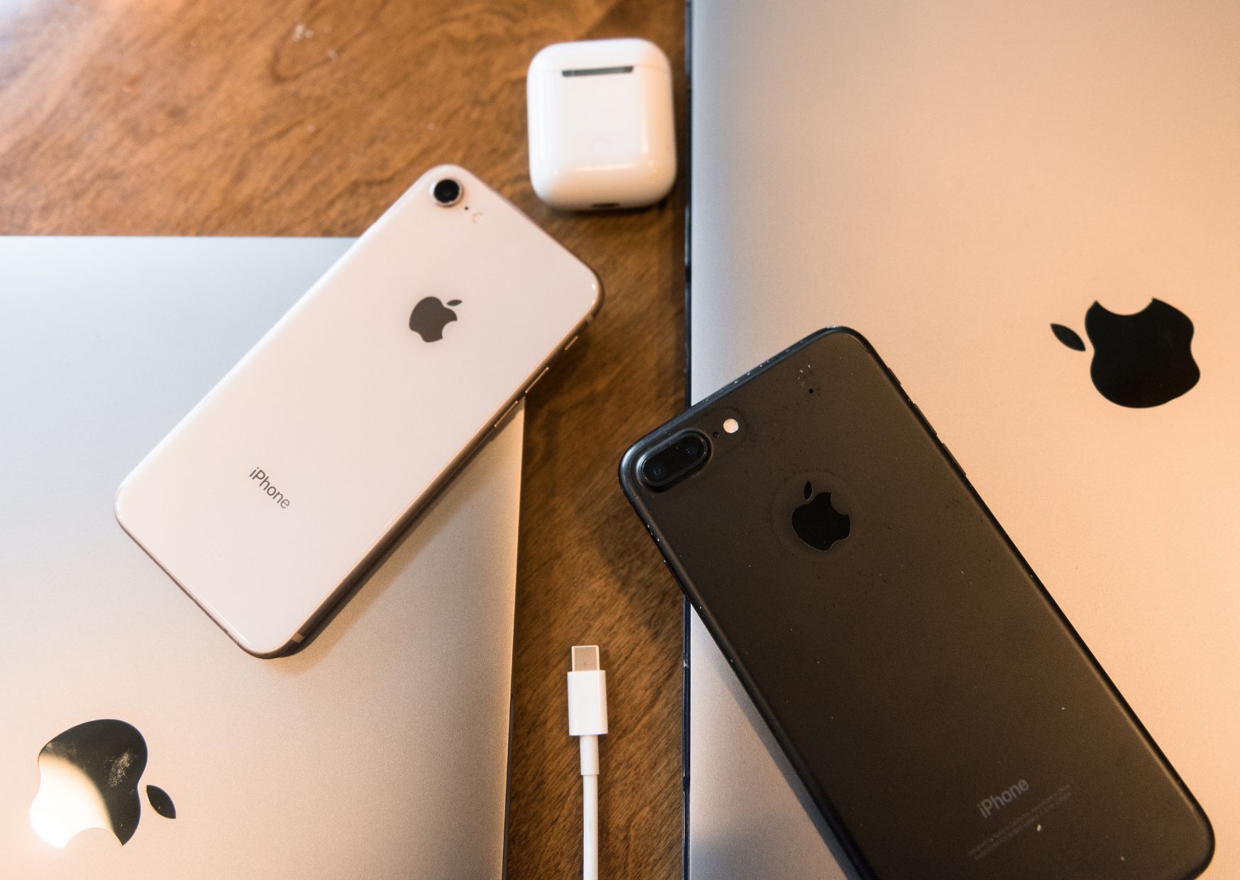 Fenomena Membeli Smartphone iPhone di Indonesia: Antara Gengsi dan ...